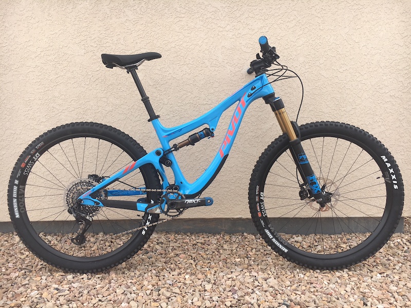 2018 Pivot Switchblade XO1 NEW FRAME and WHEELS For Sale