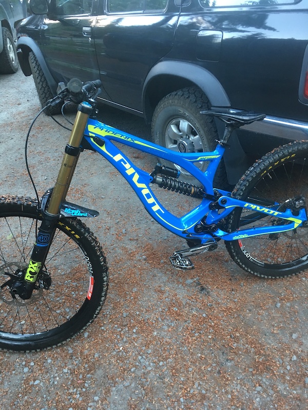 2016 Pivot Phoenix size large For Sale