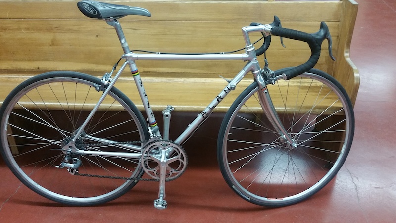 Classic Alan Road Bike - Handmade in Italy For Sale
