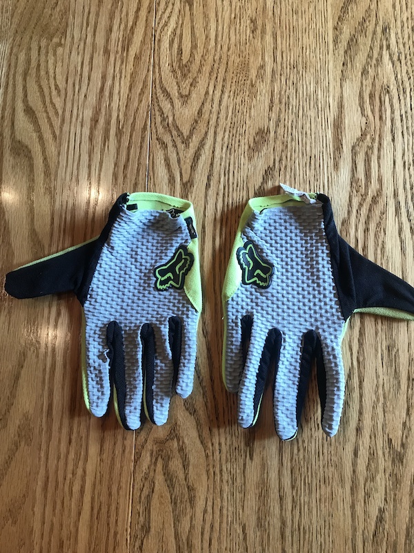 Fox gloves (worn) For Sale