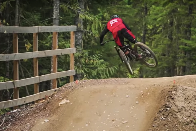 Video: Scrubbing A-Line With Rémy Métailler - Pinkbike