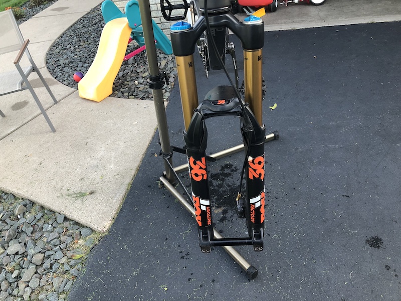 2016 Fox 36 27.5 160mm rc2 For Sale