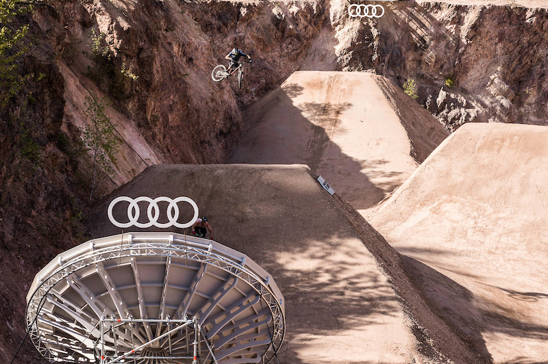 Course Preview with Sam Reynolds & Clemens Kaudela - Audi Nines MTB ...