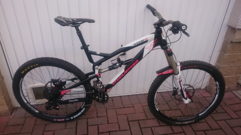 2015 YT Wicked Pro, 650b, BOS suspension, Hope wheels For Sale