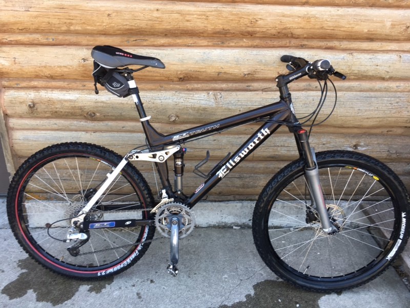 2012 Ellsworth Truth Mountain Bike For Sale