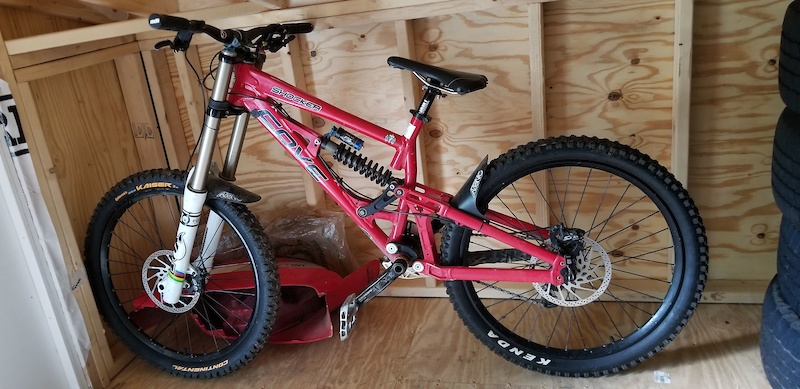 Cove Shocker DH bike For Sale