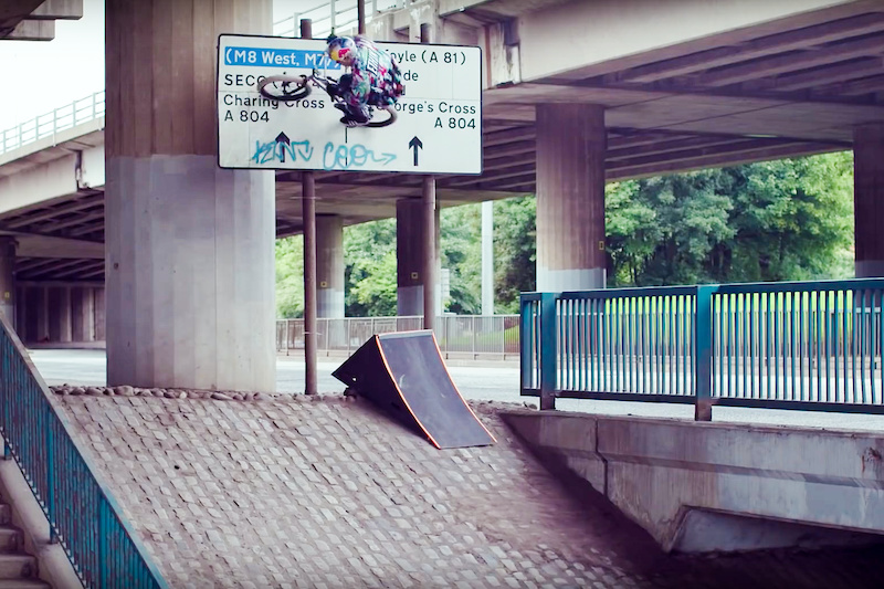 Video: Kris Kyle Carves New Lines in Glasgow - Pinkbike