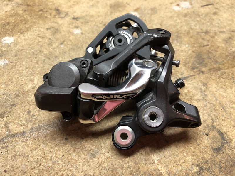 Shimano Saint RD-M820-SS 10-speed Derailleur For Sale