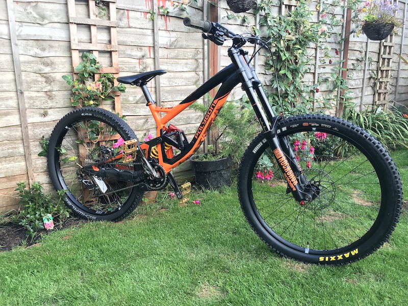 2016 Polygon Collosus DH9 For Sale
