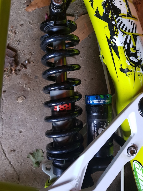 Fox DHX RC4 222mm X 70mm. For Sale