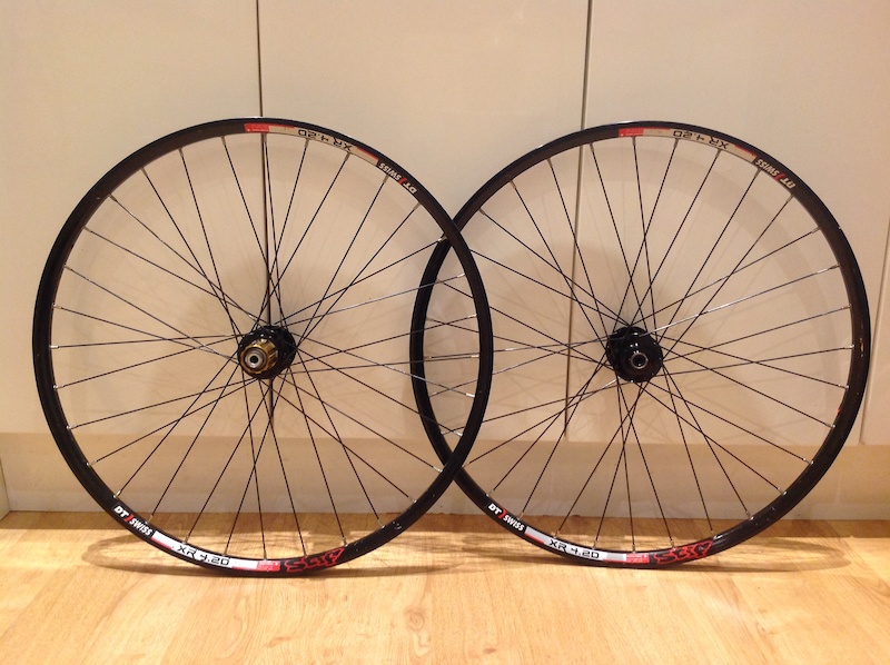 26" wheels, hope pro 2, DT Swiss XR4.2D rims, REDUCED For Sale