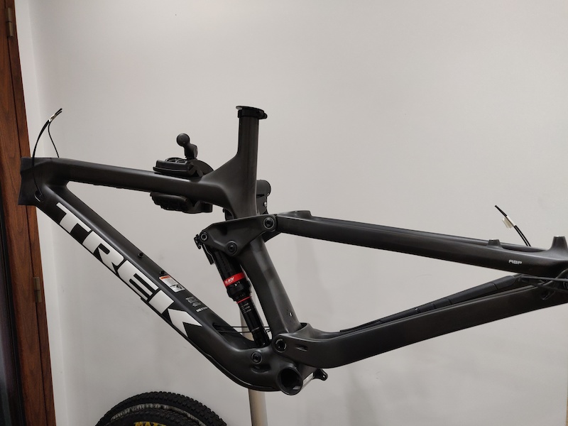 2019 NEW 19,5" Trek slash frame - matte carbon For Sale