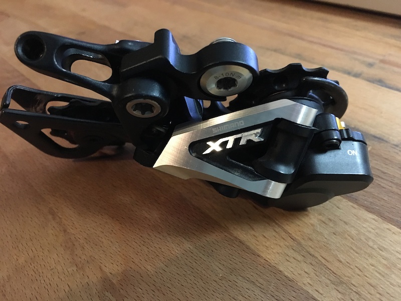Shimano XTR RD-M985 Rear Derailleur w/ Ceramic For Sale