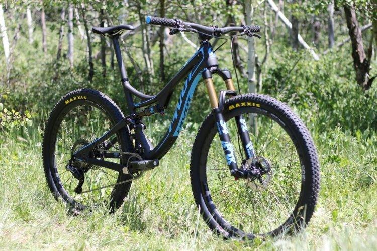 2017 Pivot Mach 4 Pro XT/XTR Large / Long For Sale