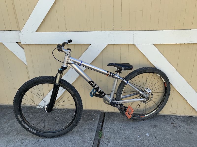 2009 Raw Giant STP Dirt Jumper DJ For Sale