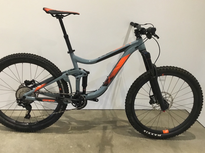 2018 Giant Reign 2 with Carbon Wheels For Sale
