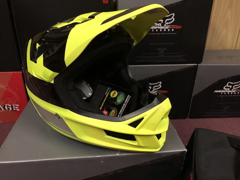 2018 Fox Rampage Pro Carbon MIPS Large (BRAND NEW) For Sale