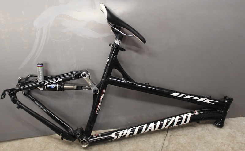 2004 -2401- Specialized Epic M4 Frame 19" Brain Black For Sale