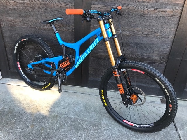 2017 Custom Built Santa Cruz V10 complete DH For Sale