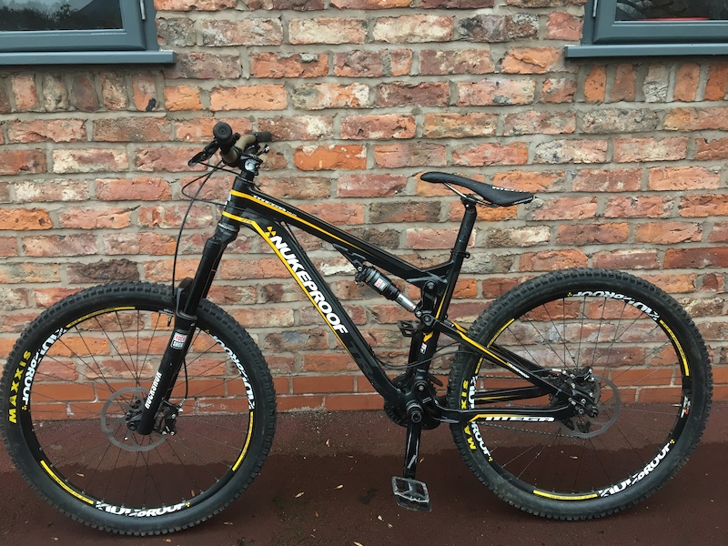 2014 Nukeproof mega 27.5 mountain bike full suspension For Sale