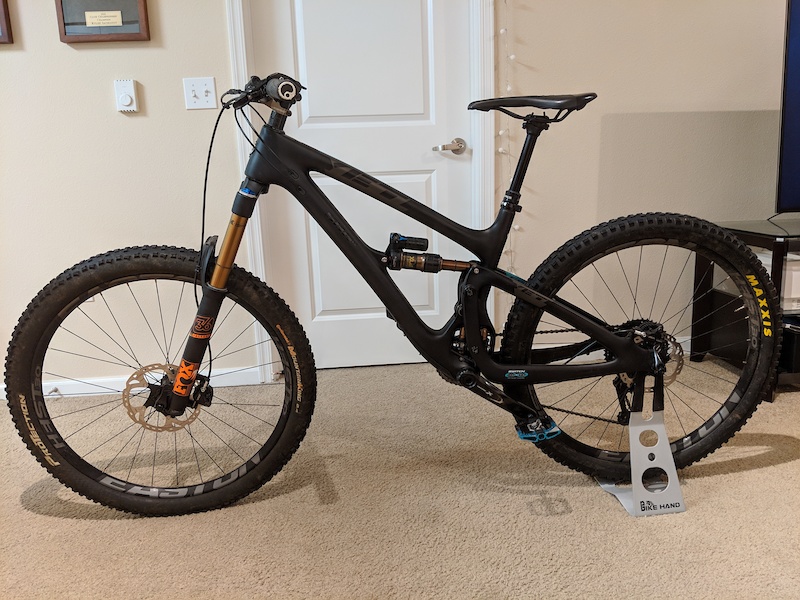 2016 Yeti SB6c With One Up Bike Rack For Sale