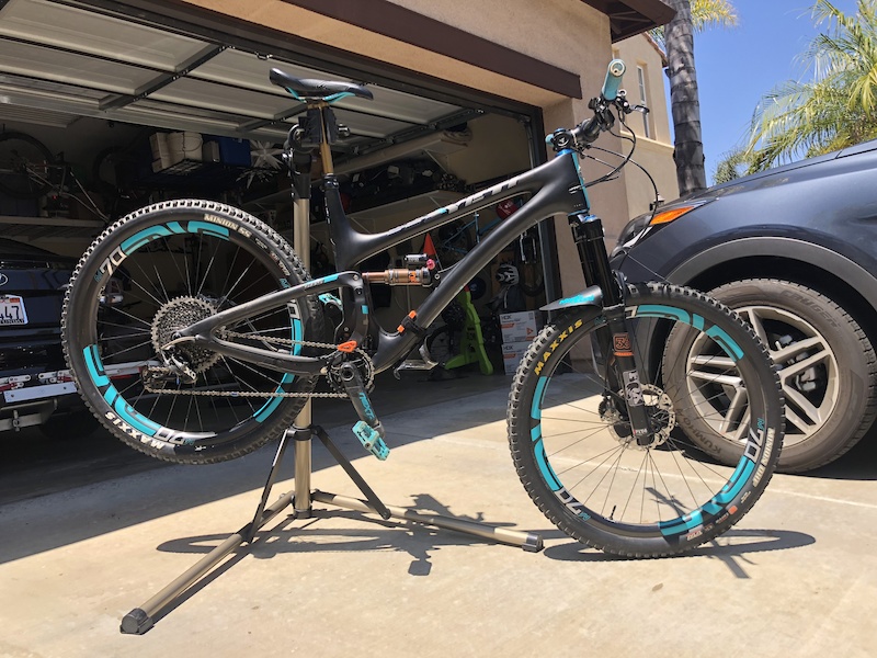 2017-yeti-sb5-turq-x01-lr-build-with-enves-for-sale