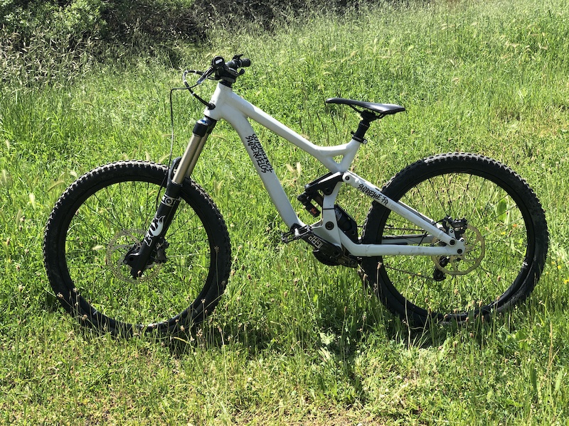 2013 Small Commencal Supreme FR 2 PRICE DROP!! For Sale