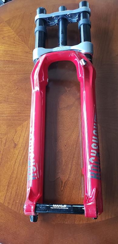 2019 RockShox Boxxer WC 27.5 29 DebonAir 200mm Brand New! For Sale