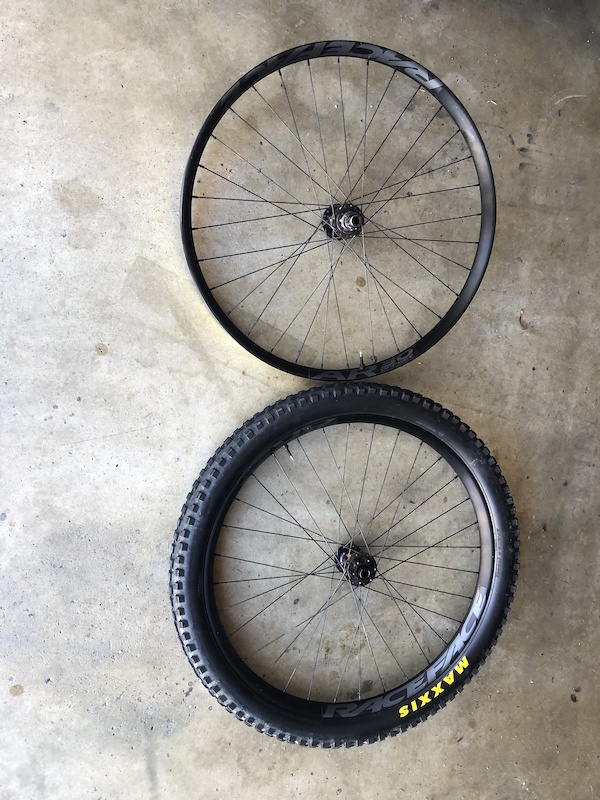 2019 Raceface wheels rims AR30 on DT370 For Sale