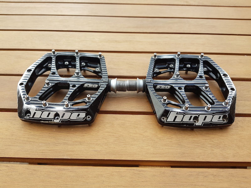Hope F20 aluminium flat pedals Black For Sale