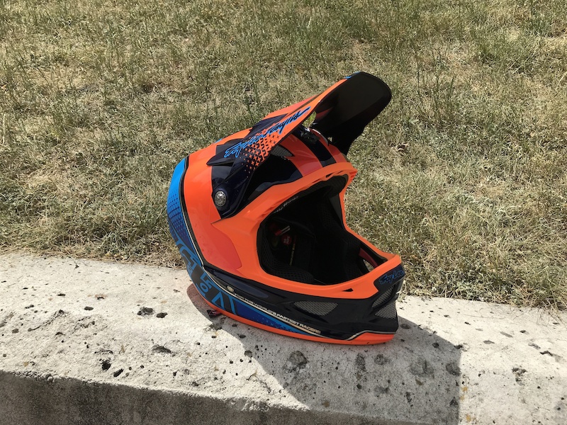 2018 Large TLD D3 Carbon MIPS *BRAND NEW* For Sale