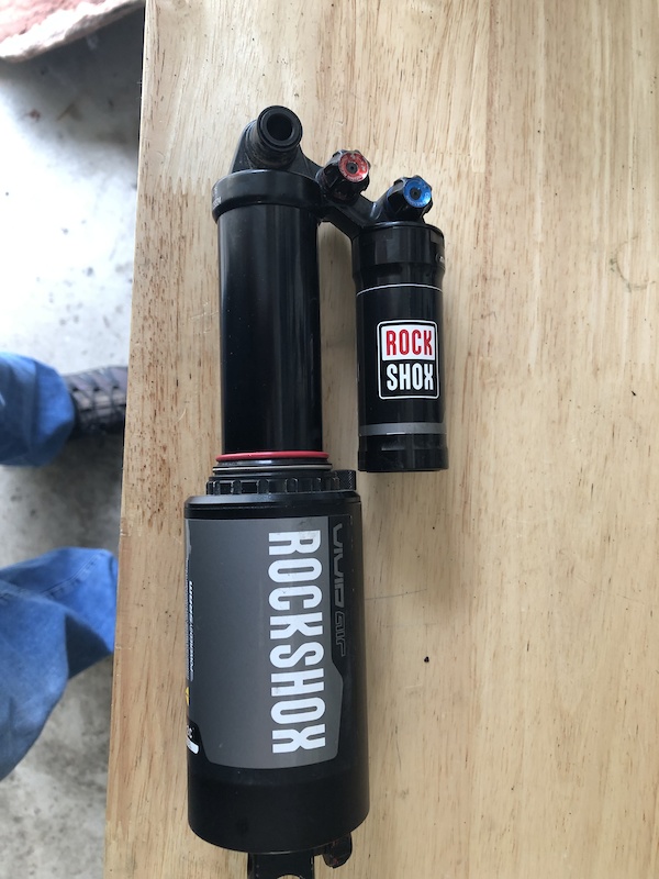 2017 Rockshox Vivid Air R2c 9.5x3 M/L For Sale