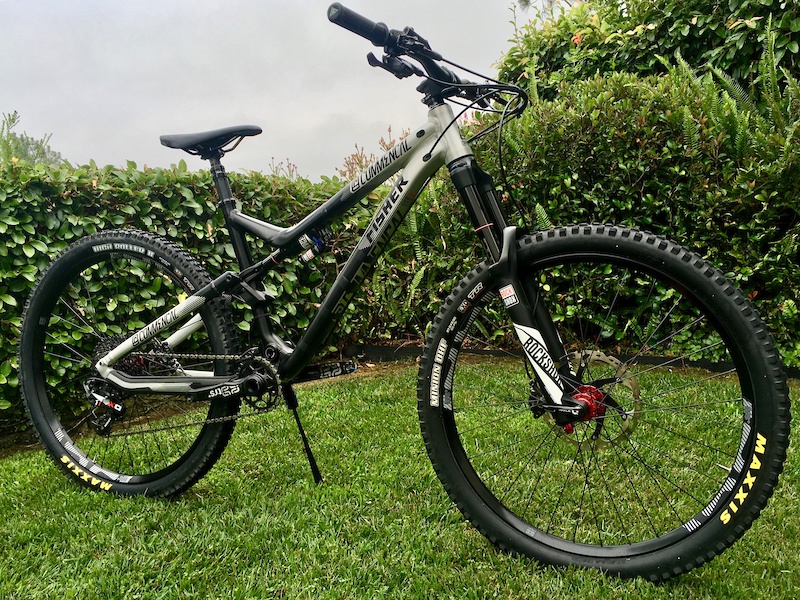 2016 PRICE REDUCED Commencal Meta AM v4 Race (Medium) For Sale