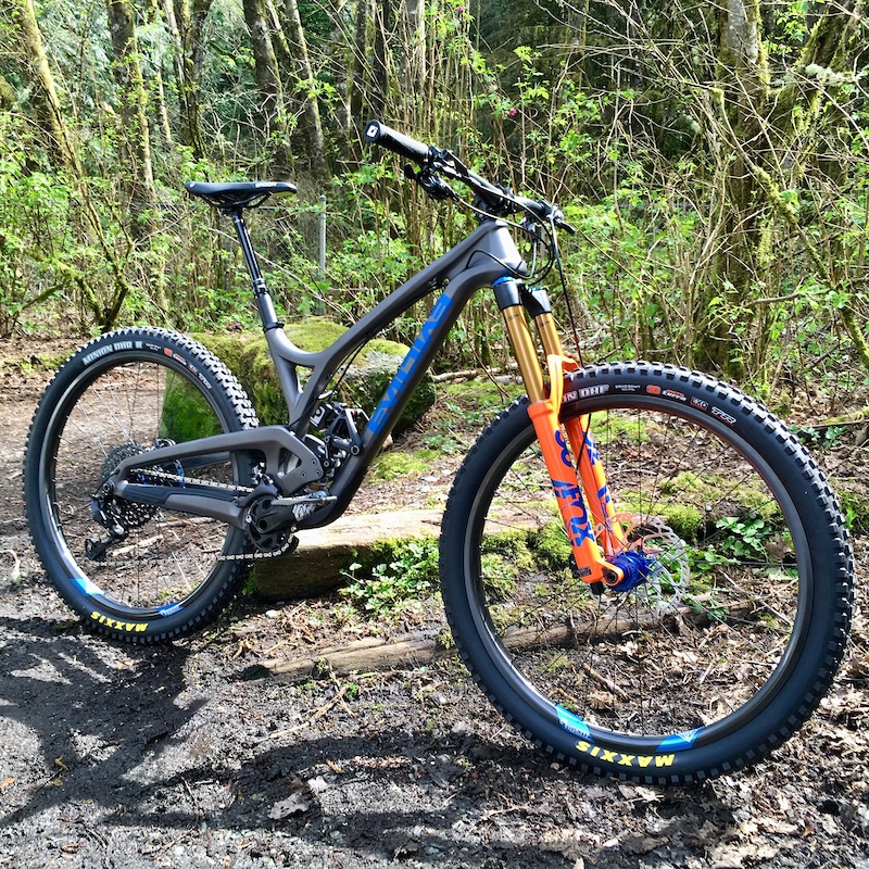 2018 Evil Wreckoning (Medium) with carbon wheels/Onyx hubs For Sale