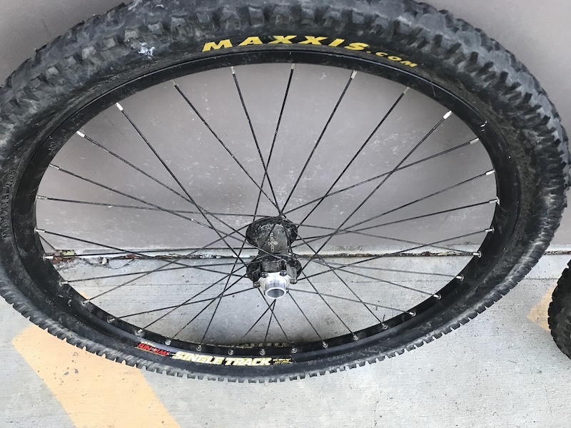 2014 Sun Ringle/Axiom 20mm front wheel dh For Sale