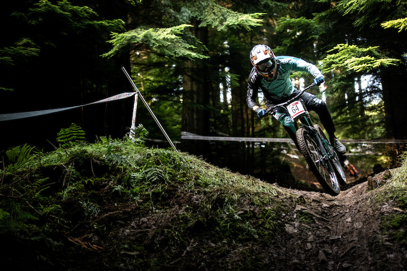 Video: Joe Smith Ravages Dusty Welsh Turns - Pinkbike