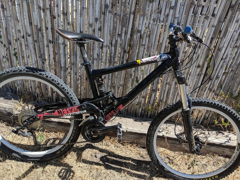 Commencal meta 6 full suspension medium frame For Sale
