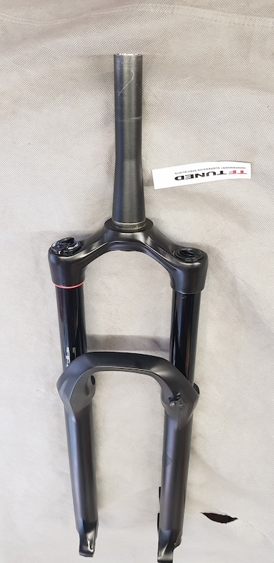 2018 ROCKSHOX LYRIK RCT3 29 BOOST 160MM Debonair For Sale