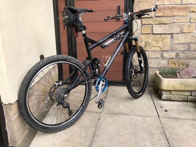 2011 TURNER FLUX LG For Sale