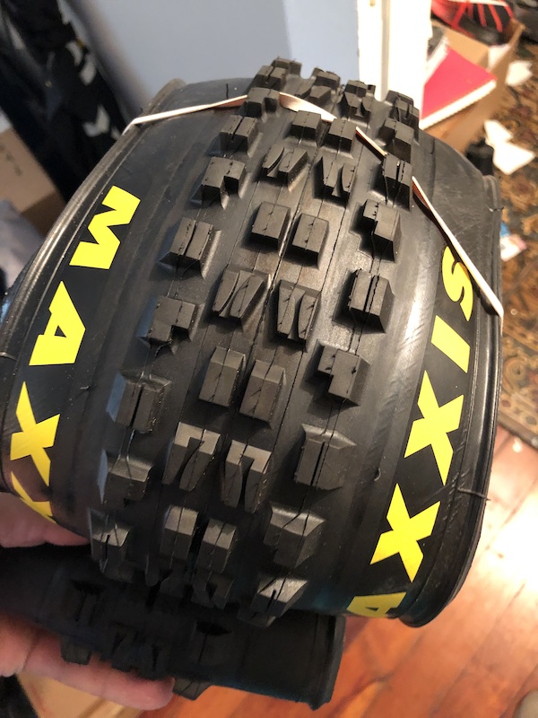 2019 Maxxis minion DHF WT Tire, 27.5x2.5WT brand new For Sale