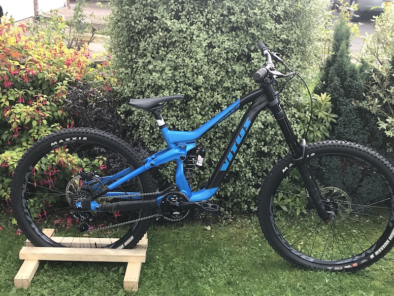 2018 Vitus Dominer DH Bike Size Small For Sale