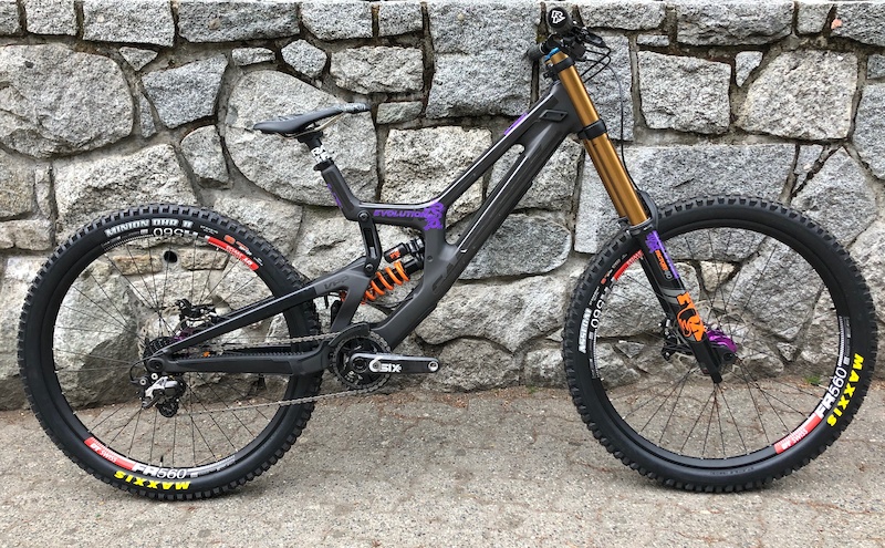 2019 Santa Cruz V10 CC Custom Build 27.5 For Sale