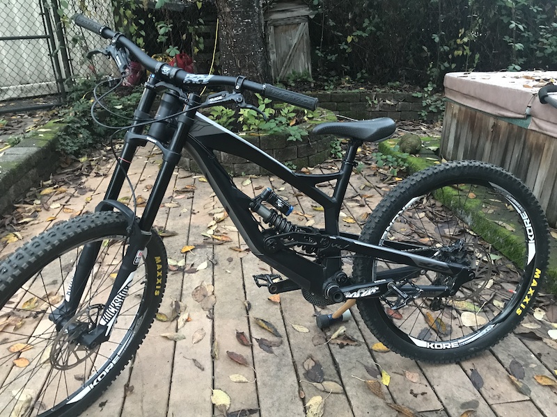 2017 Yt tues AL equipped with brand new dhx rc4 fox shock For Sale