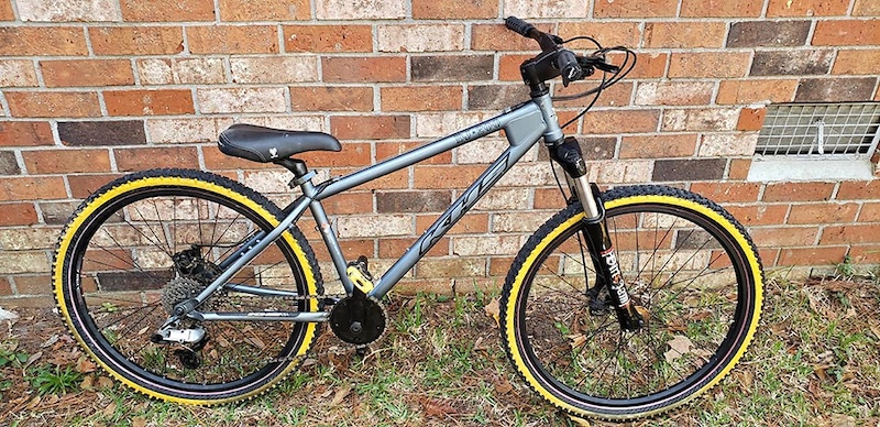 2005 KHS Dirt Jumper DJ200 For Sale