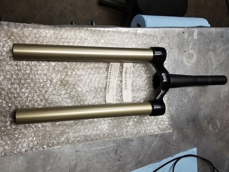 2010 Fox 32 CSU 195mm steered tube 1-1/8 - 1.5" For Sale