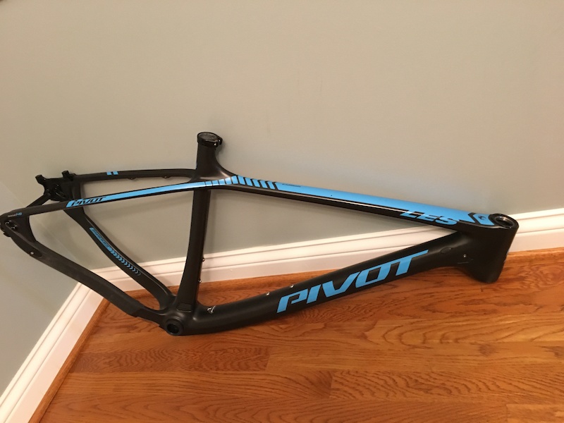2019 Pivot Les Frame - Size Large For Sale