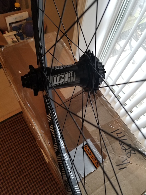 2019 New e*thirteen DH (REAR) wheel with 7 speed cassette For Sale