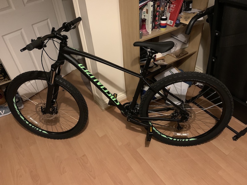 2019 Men’s specialized pitch comp large frame For Sale