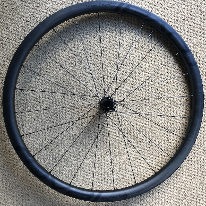 2019 Specialized Roval Control SL 29" boost front wheel For Sale