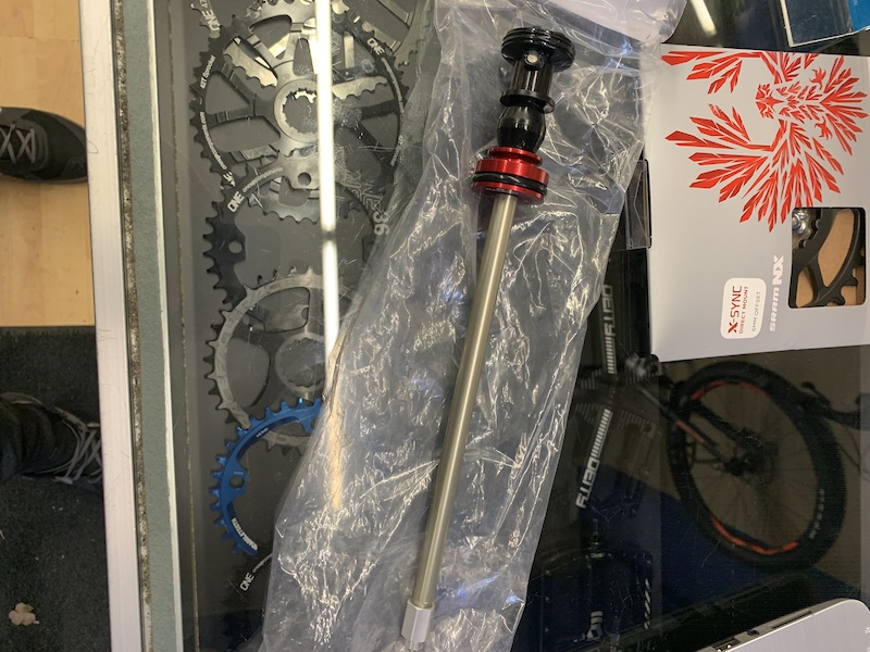 2020 170 rockshox lyrik air spring For Sale